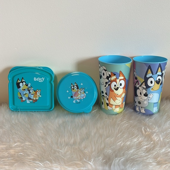 Bluey | Kitchen | Bluey Lunch Set With Containers And Cups | Poshmark